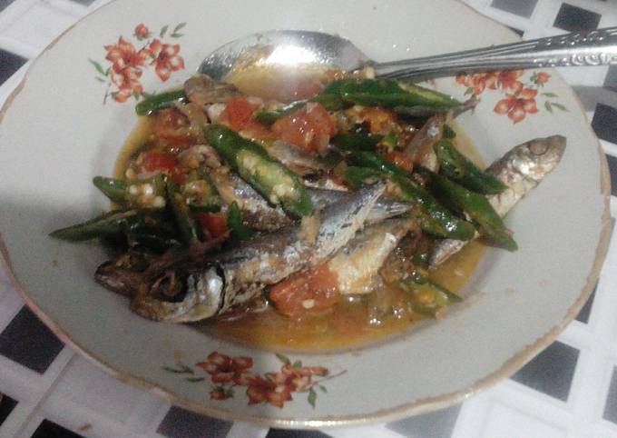 Resep Ikan Asin Cabe Ijo oleh Resty Ananta Rewa - Cookpad