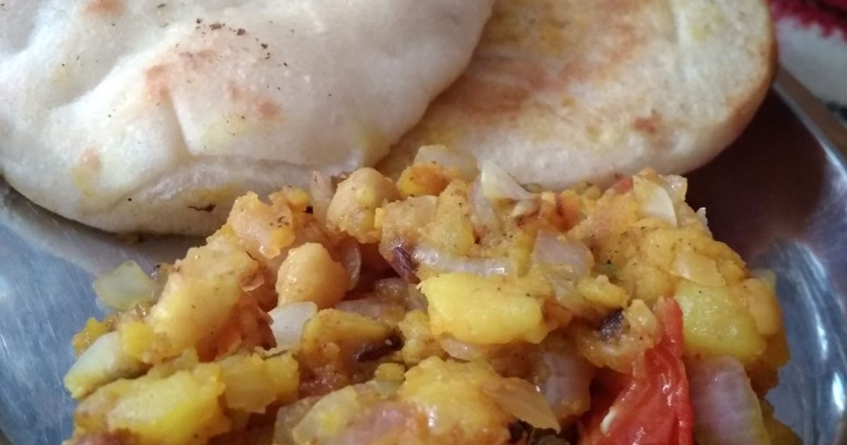 Chole Kulche Recipe by Khushbu Goyal - Cookpad