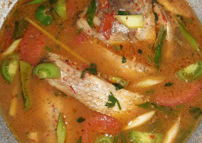 Resep Pindang ikan gurame pedas oleh Bunda Ezii🌷 - Cookpad