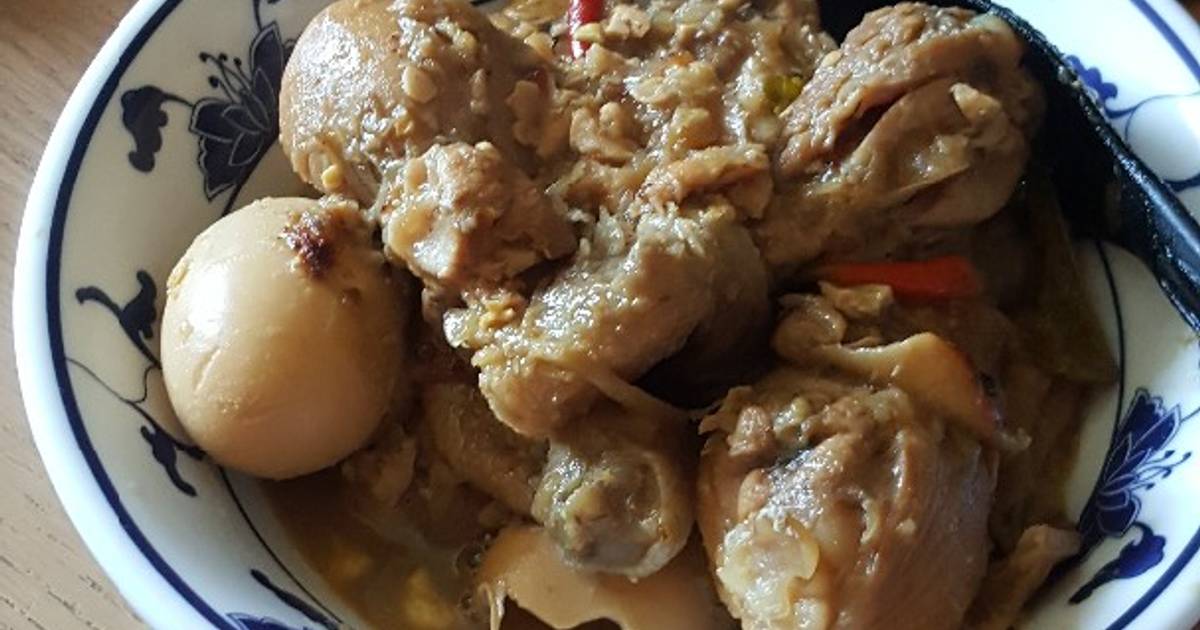 Resep Gudeg ayam telur(bisa pakai nangka) oleh piyantina - Cookpad