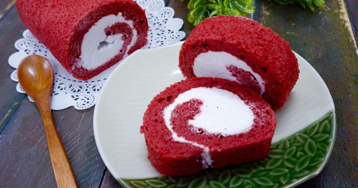 Cách Làm Món Bánh Bông Lan Cuộn Red Velvet của Bòn Bon - Cookpad