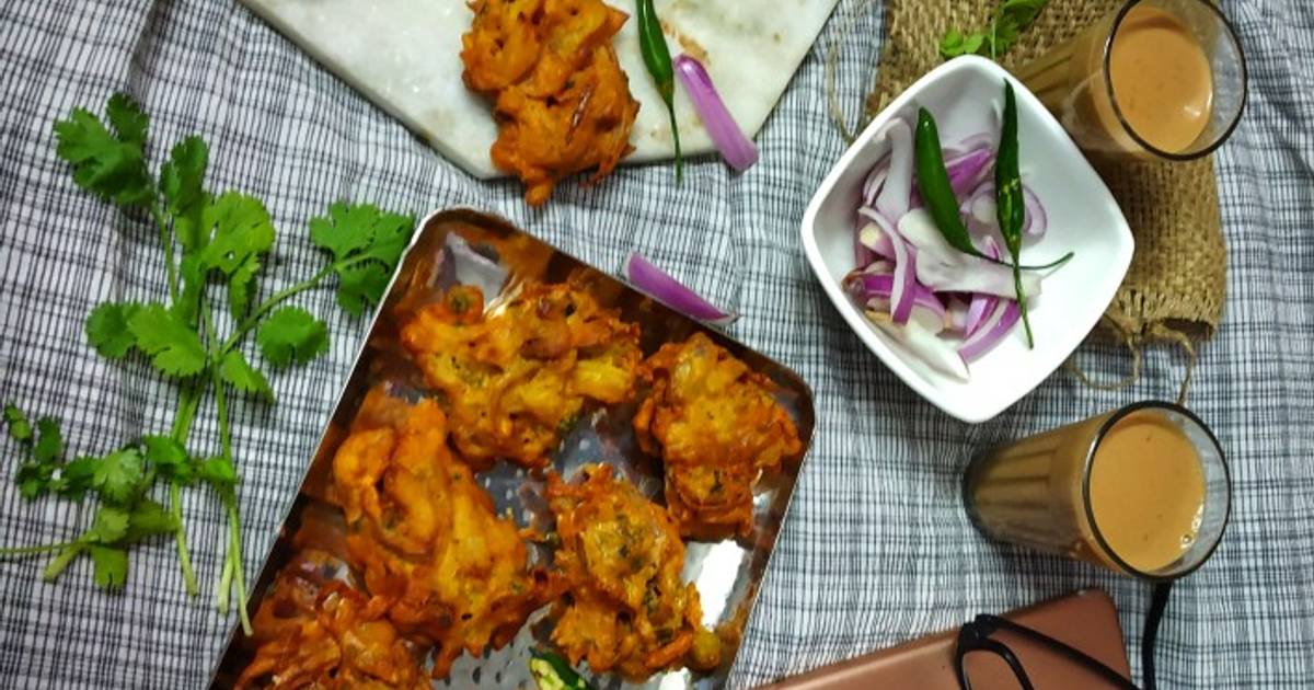 Onion pakoda Recipe by Mithu Majumder - Cookpad