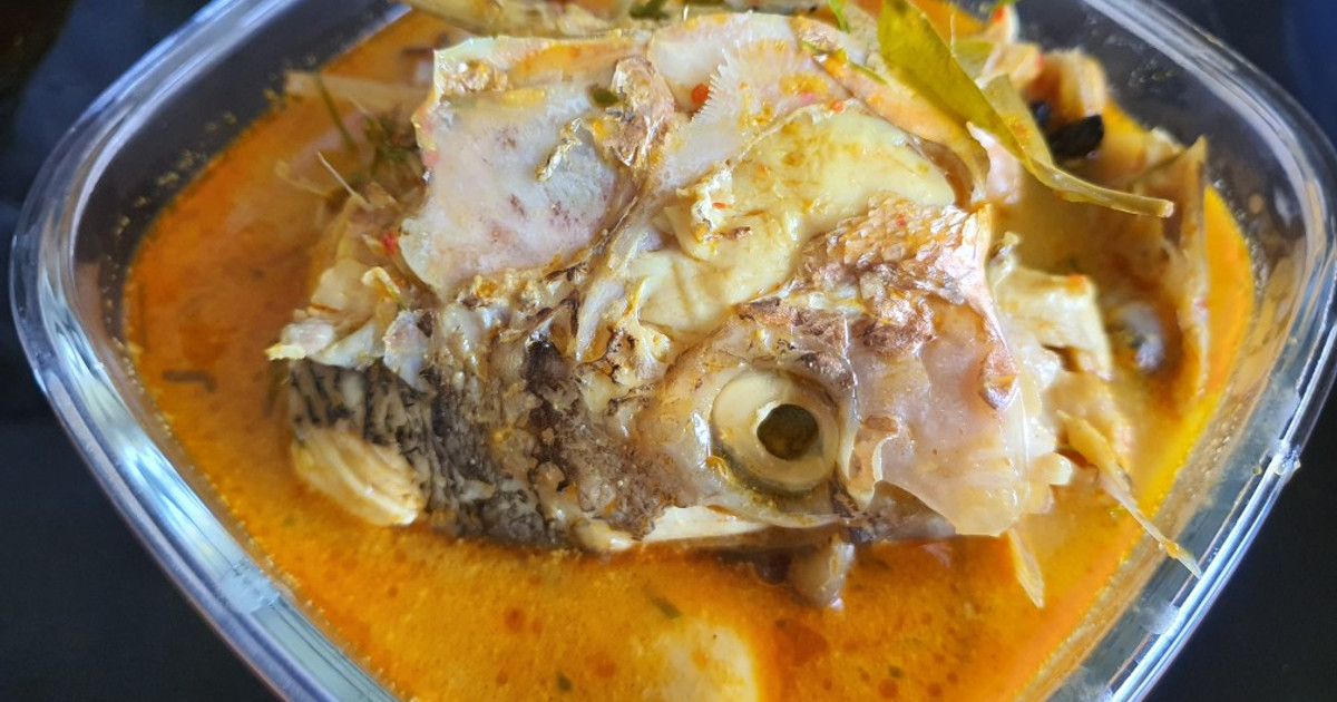 Resep Gulai Kepala Ikan Kakap oleh Tina Hasbie - Cookpad