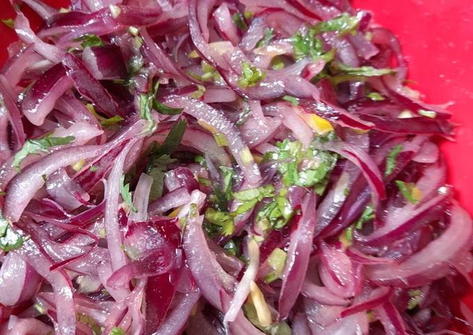 Ensalada de cebolla morada Receta de Myriam Tapia O- Cookpad