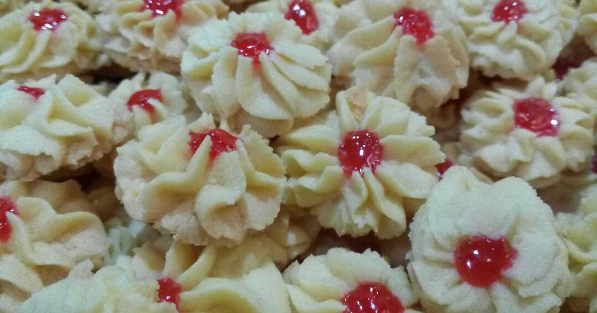 Resep Semprit mawar oleh Atika Fathiah (Bunda Alfi) - Cookpad