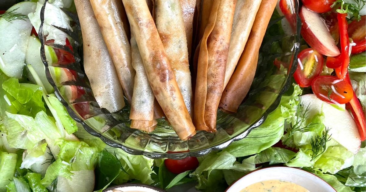 Long Spring Roll With Minced Pork, Shrimp, Chives, And Shiitake ...