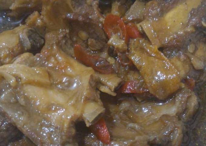 Resep Tumis iga babi pedas 🐷 oleh Priscila Damayanti - Cookpad