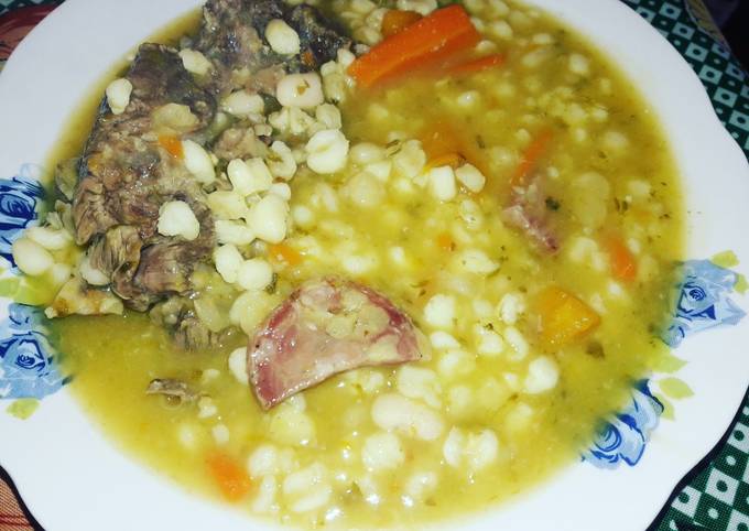 Locro tradicional Receta de Betiana Strieder- Cookpad