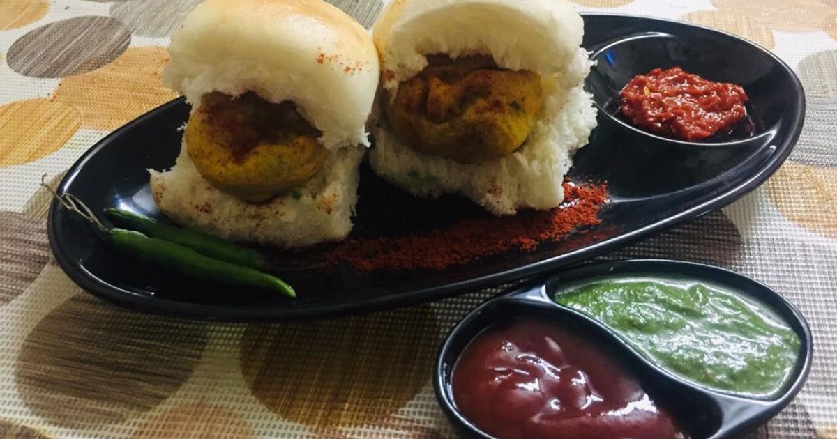 Bombay Vada Pav Recipe by yummy_tummy yummy_tummy11 - Cookpad