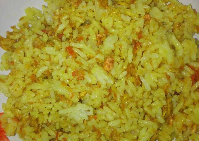 Resep Nasi Goreng Kunyit Pedas oleh Putri - Cookpad