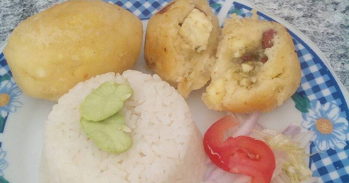 Yuca rellena con frijoles negros Receta de Mercedes Huaman Flores- Cookpad