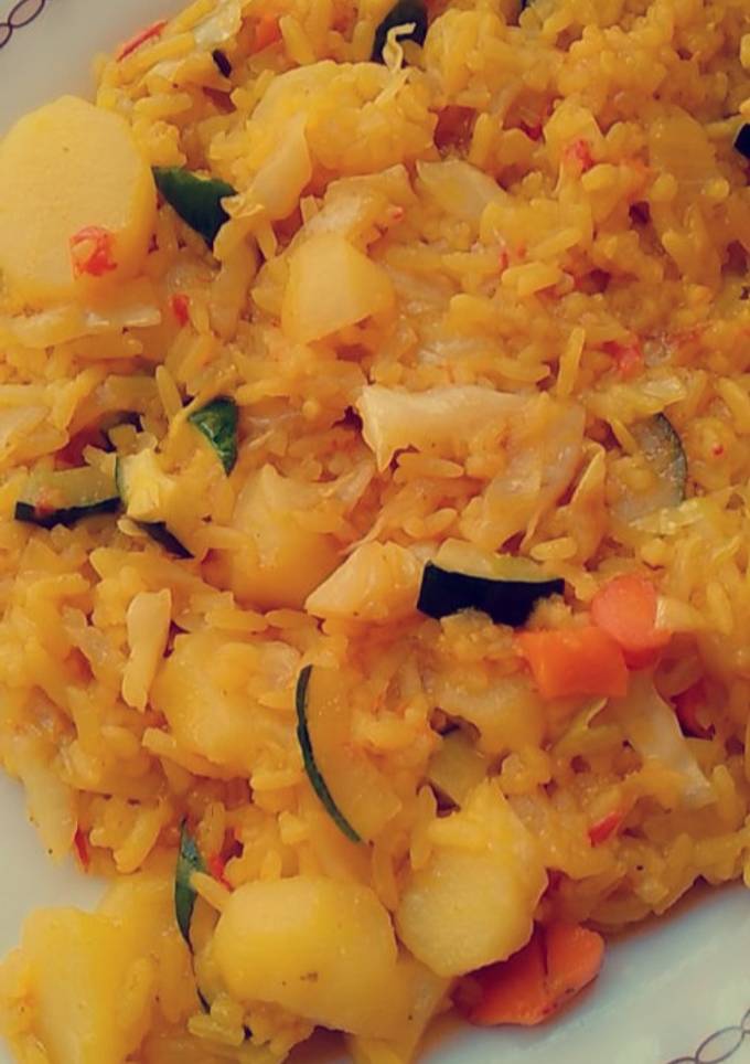 Jalop rice with potatoes girki daga hafsat liman - Cookpad
