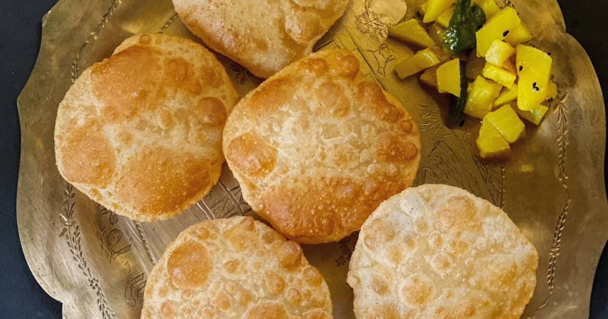 Sattu Poori with Sada Aloo Chenchki Recipe by Madhumita Bishnu - Cookpad