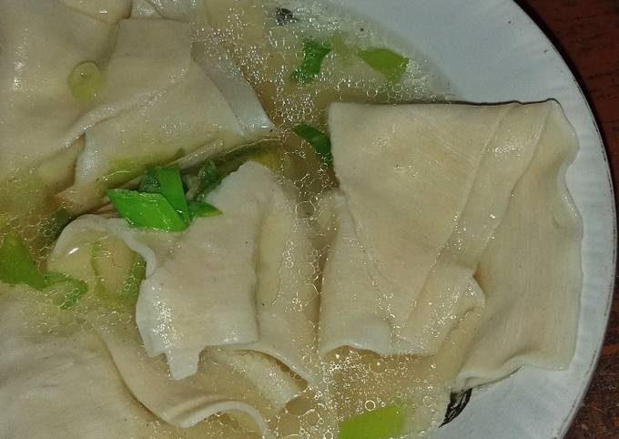 Resep Pangsit rebus oleh Khairunnisa Saskia - Cookpad