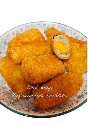 Resep Risol Mayonise / Risol Mayo oleh Novita Safitri (By. PawonNya Novitasa) - Cookpad