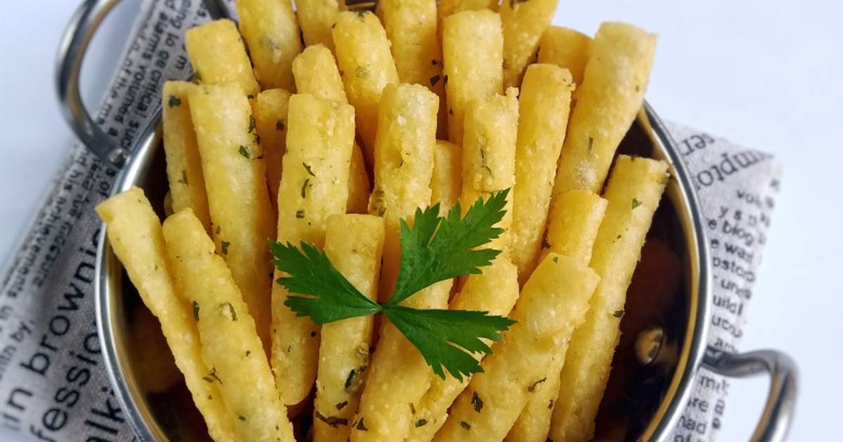 Resep Cheesy Potato Sticks (Stik Kentang Keju) oleh Elvira Yus - Cookpad