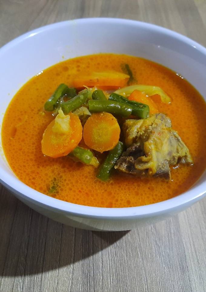 Resep Sayur Kare Ayam by BuNda 💕 oleh indah indarsari - Cookpad
