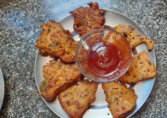 Tortilla Triangles Recipe by Yaashna Sharma - Cookpad