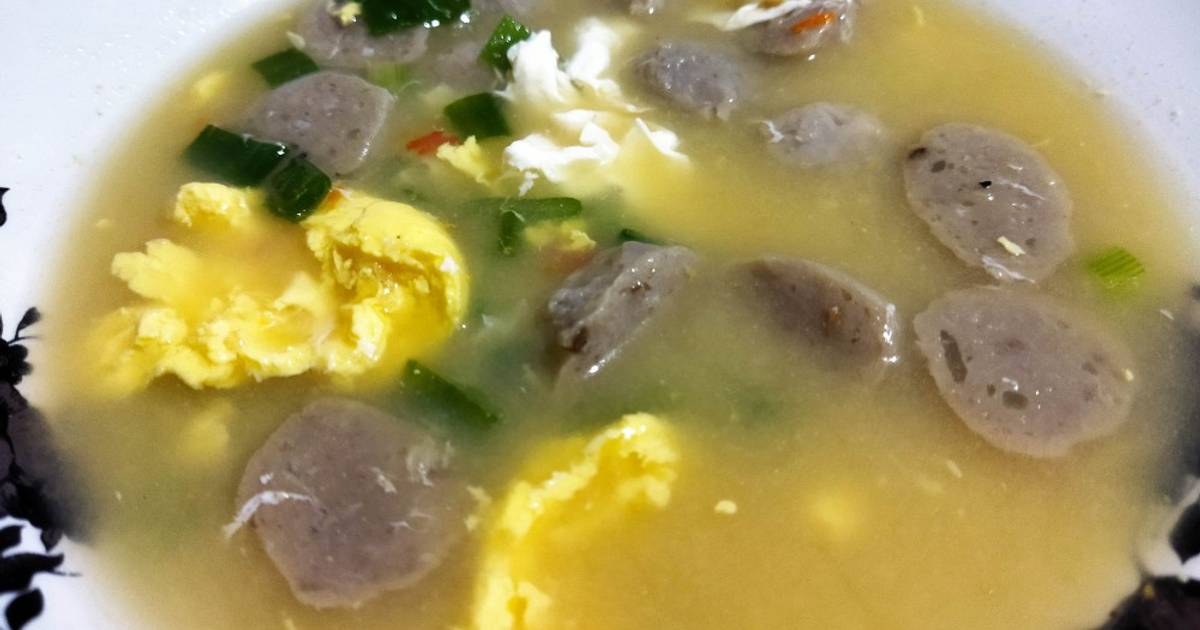 Resep Sup Bakso Telur Sederhana oleh Nazhira Mahbub - Cookpad