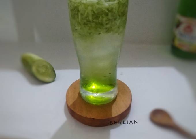 Resep Es Kuwut Timun oleh Berlian Soewandono - Cookpad