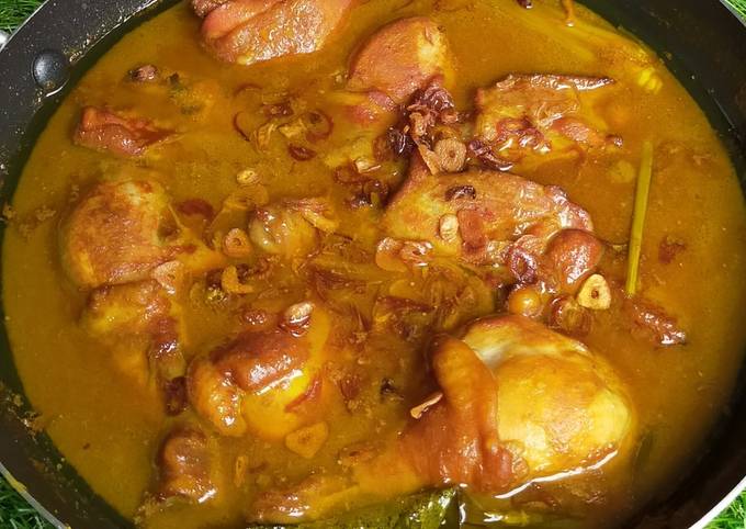 Resep Semur ayam oleh Vie Satria - Cookpad