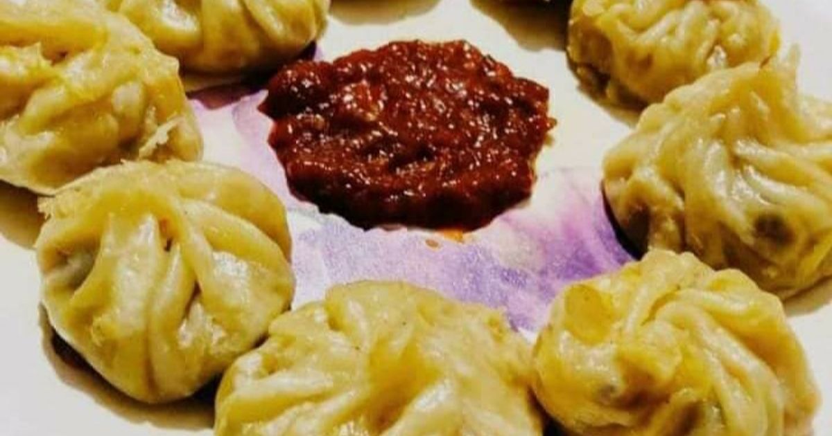 Momos With Momo Chutney Recipe By प्रज्ञान परमिता सिंह