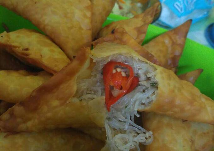 Resep Samosa Tuna oleh fifi feb - Cookpad