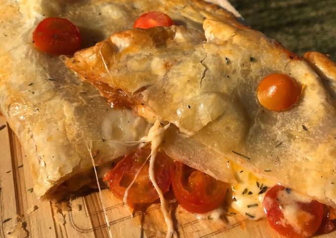 Calzone caprese express 🇮🇹 Receta de The Hungry Girl- Cookpad