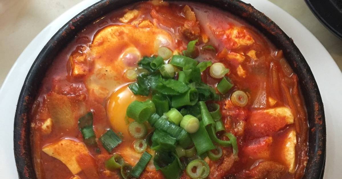 Resep Sup Kimchi Tahu Korea (Sundubbu Kimchi Jjiggae) oleh Selly Cenia ...