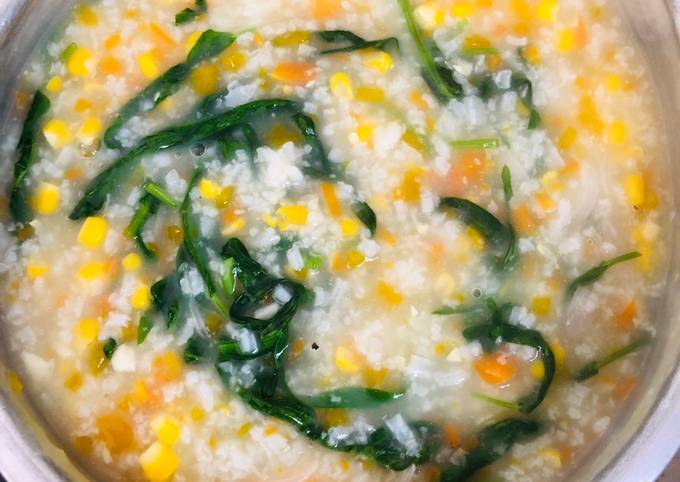 Resep Bubur Manado ala Mami - Menu Anak oleh Domivriel Kitchen - Cookpad