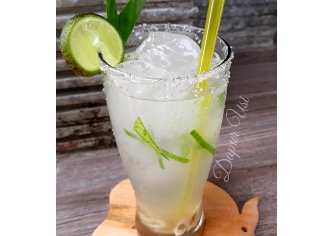 Resep Lime Mix Squash oleh Dapur Usi - Cookpad