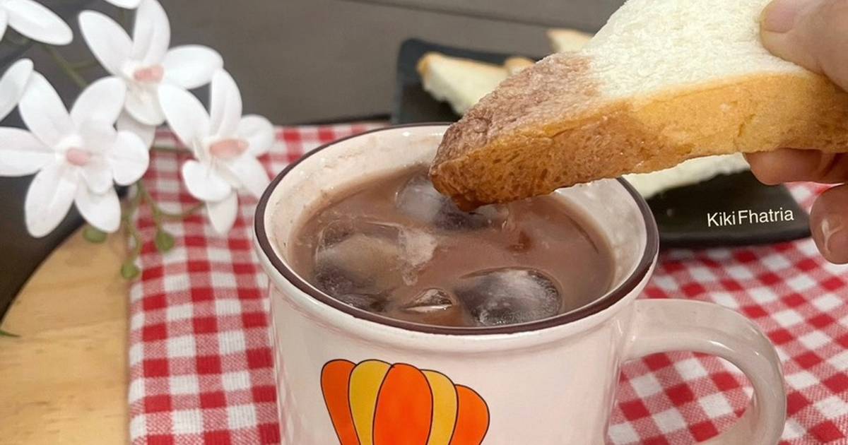 Resep Es Coklat Susu Kekinian Ala Cafe oleh Kiki Fhatria - Cookpad