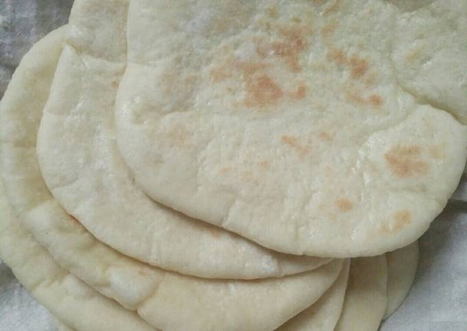 Resep Khubz/Roti pita oleh ( أم آسية) Ummu Aasiyah Samosir - Cookpad