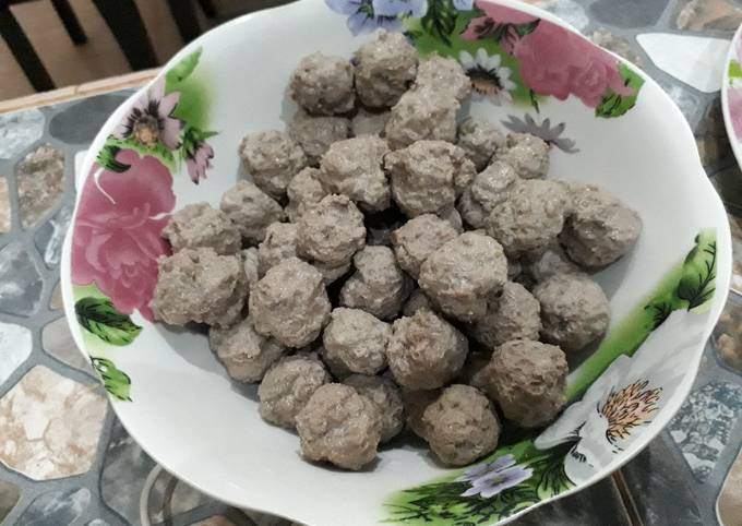 Resep Bakso daging rusa non tepung oleh Khayatun Budiarti - Cookpad