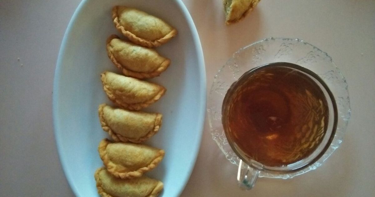 Resep Pastel Manis Isi Pisang #Temanminumteh oleh Venty Priss (Priss ...