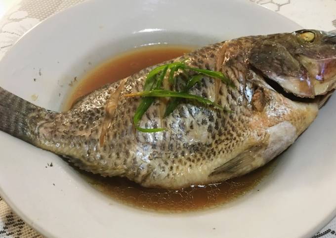Resep Ikan steam hongkong oleh Shinta Damayanti - Cookpad