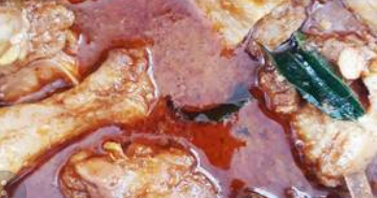 Kodi Kura Chitti Gaare (Vada With Country Chicken Curry) Recipe by ...