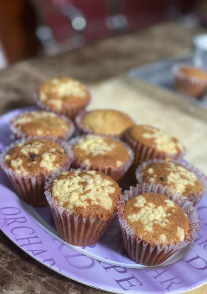 Resep Mufin silverqueen chunki bar with crumble oleh Aliya Raisa - Cookpad