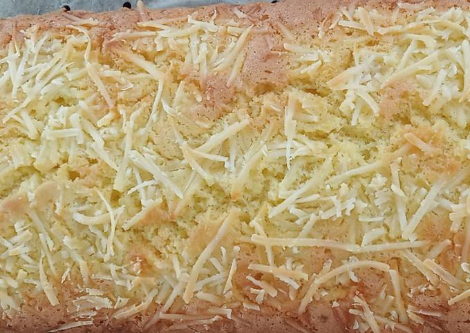 Resep Bolu Keju oven tangkring oleh Fauziah Uchie - Cookpad