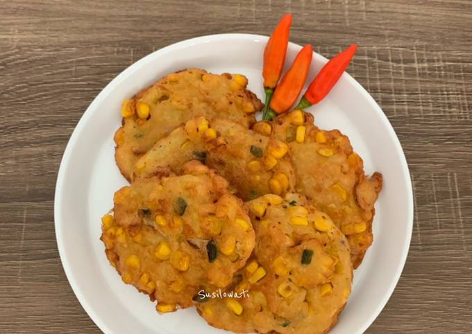 Resep Bakwan Jagung Manado oleh Susilowati - Cookpad