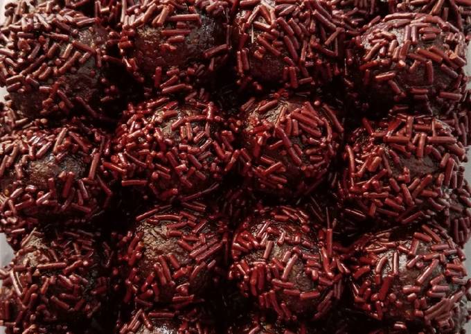 Resep Mini choco ball oleh Mmy - Cookpad
