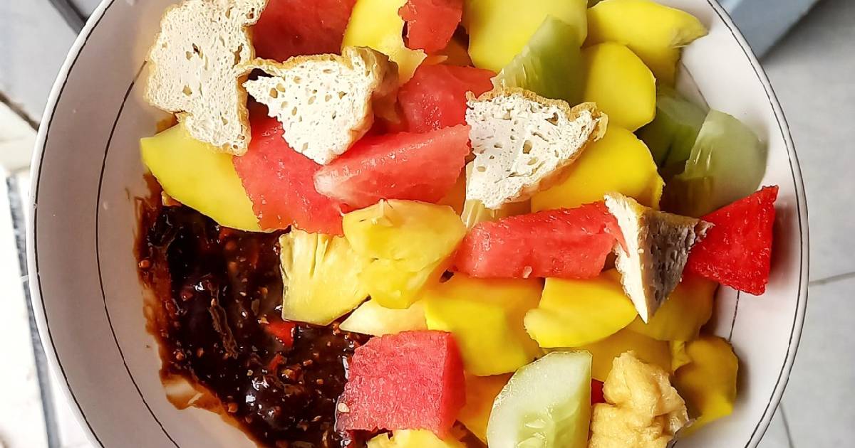 Resep Rujak Tolet oleh Dinarr - Cookpad