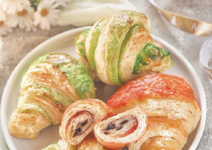 Resep Bicolor Croissant dari Danish Pastry oleh Frielingga Sit - Cookpad