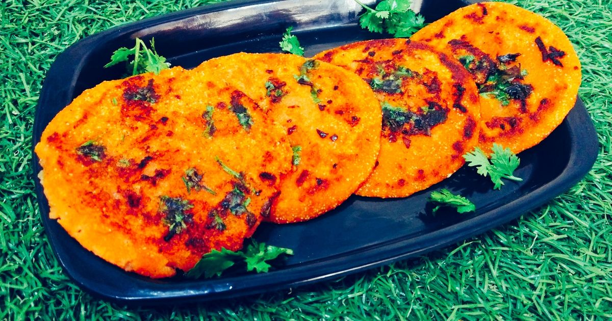 Mini Tomato Uttapam Recipe by Supriya Agnihotri Shukla - Cookpad