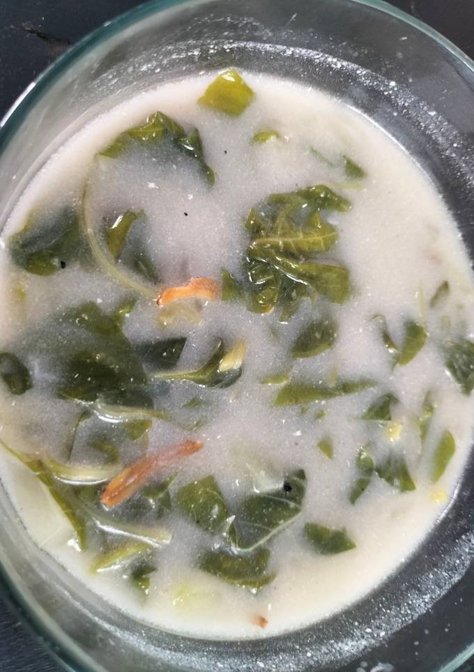 Resep Bobor bayam labu ikan teri kering oleh Diah Tri Norita - Cookpad