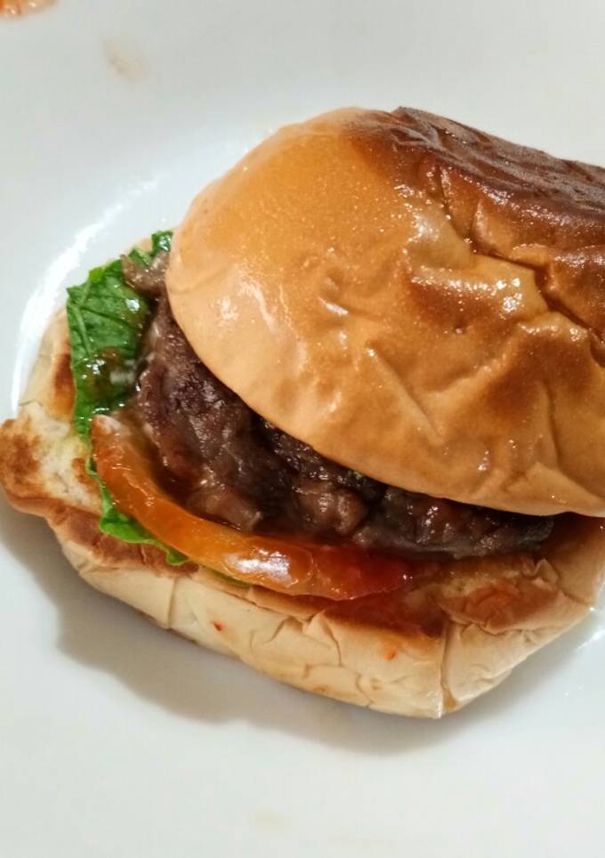 Resep Burger daging sapi sederhana oleh melisa - Cookpad