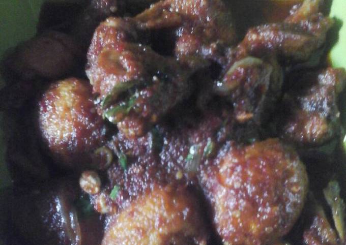 Resep Semur Ayam Bali oleh mirna ny.zulfan - Cookpad