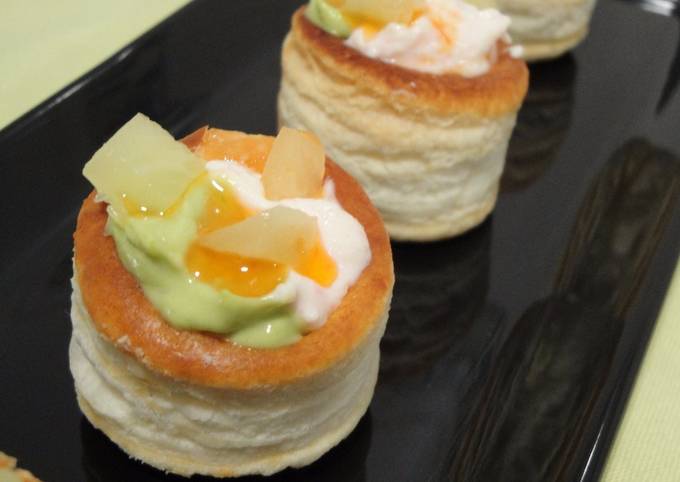 Mini volovanes de gambas y aguacate. Vídeo Receta de Midori- Cookpad