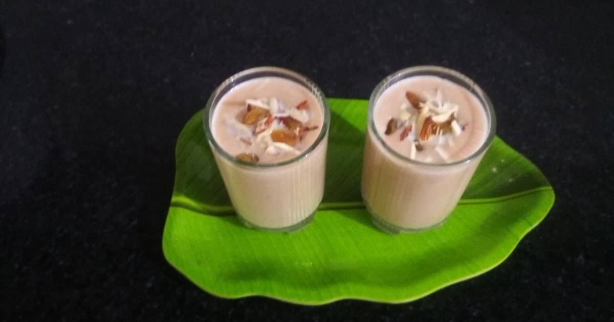 Chikoo drink Recipe by Heena Gupta - Cookpad