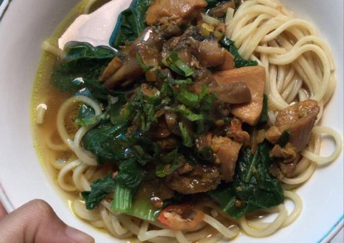 Resep Mie Ayam Jamur oleh mifta putri - Cookpad